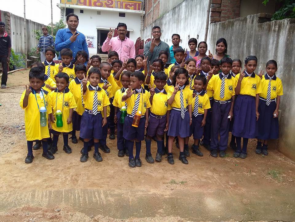 Bring kids back to school - Pathshala | Milaap