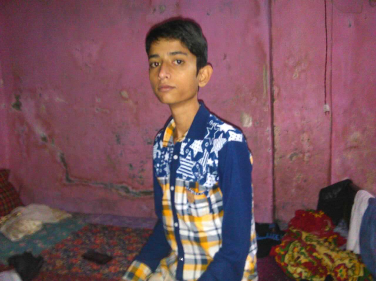 15-Year-Old Tabrez Hasn't Gone To School In Two Years Due To | Milaap