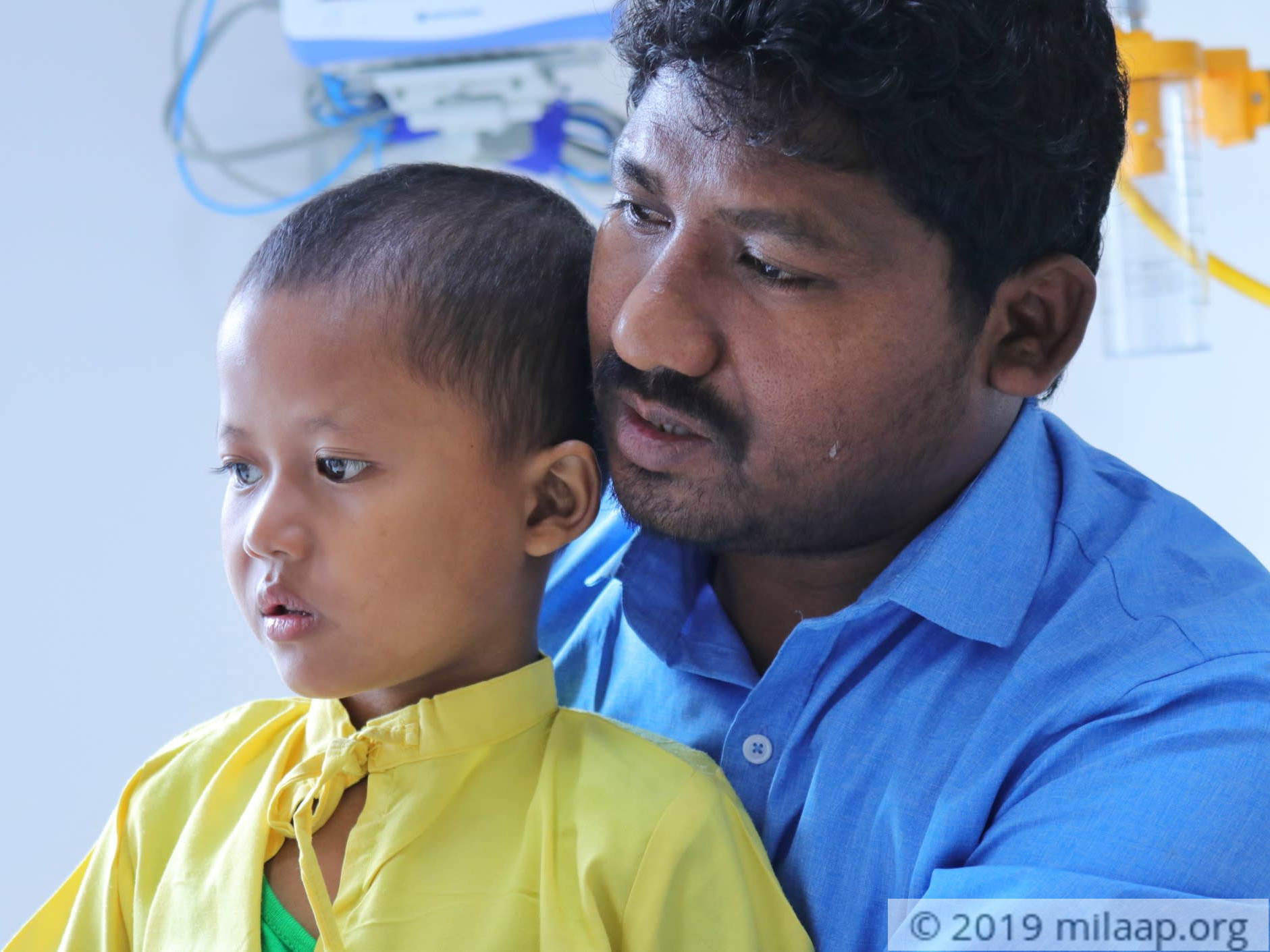 This Cancer-Ridden Child Cries To Be With His Mother Every Day | Milaap